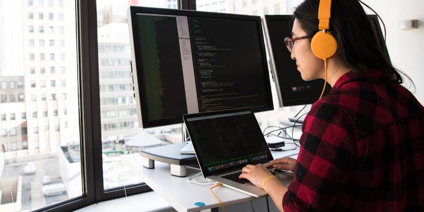 The Top 10 Tech Jobs That Require Coding and Programming