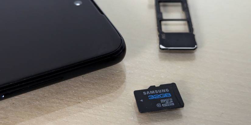 6 Reasons Why You May Not Want to Use SD Cards With Android Phones