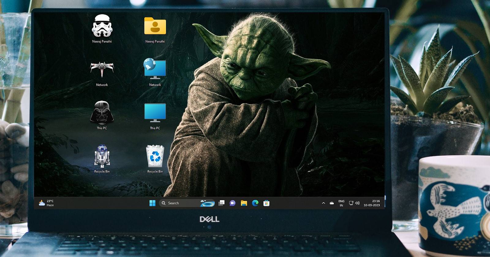 How to Keep Default Desktop Icons and Mouse Pointer While Changing ...