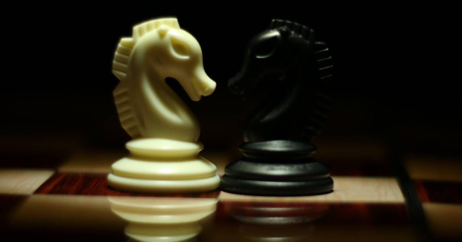 How to Play Chess in Your Linux Terminal (With Multiplayer Support Over ...