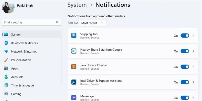 What to Do if Windows Won’t Show Notification Badges on Taskbar Icons