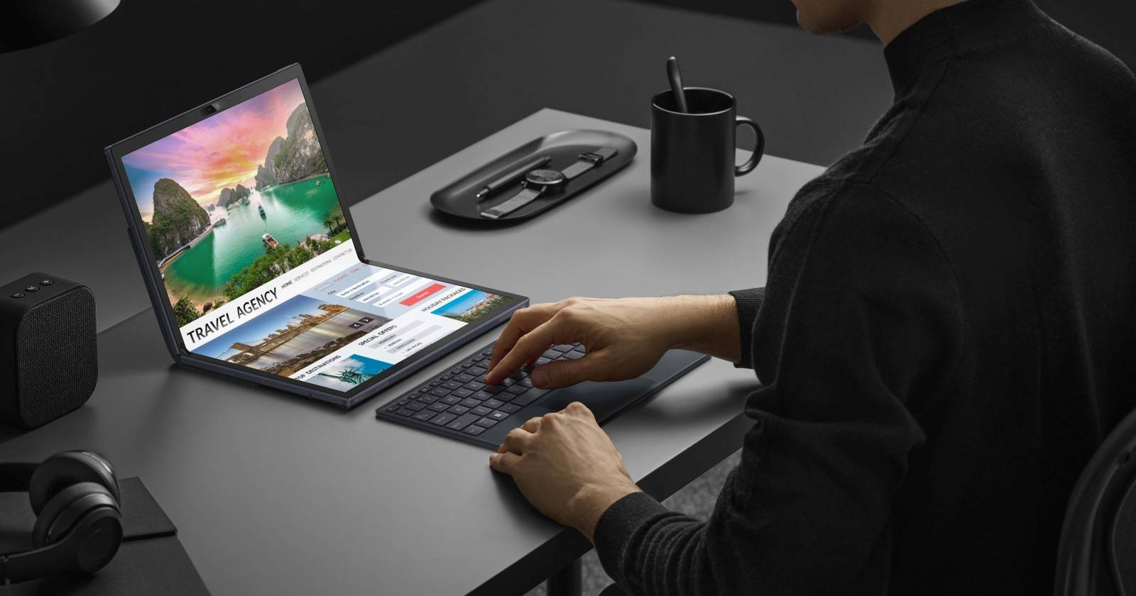 How Do Foldable Laptop Screens Work? Foldable Laptops Compared