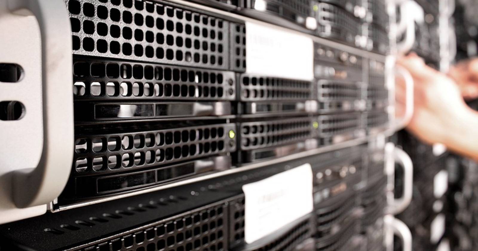 How to Install Linux in a Proxmox Virtual Environment