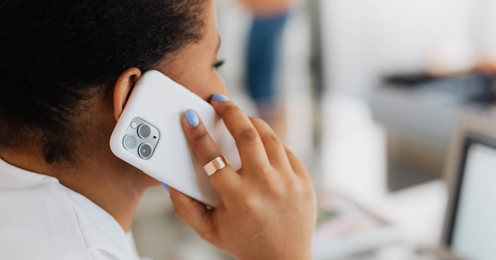 How to Improve Call Quality With Voice Isolation on Your iPhone
