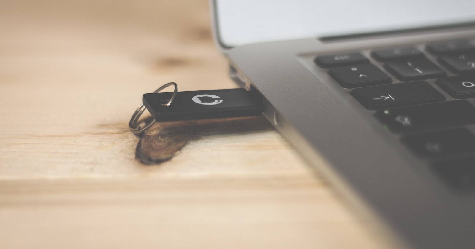 5 Best File Sharing Apps on a Windows PC