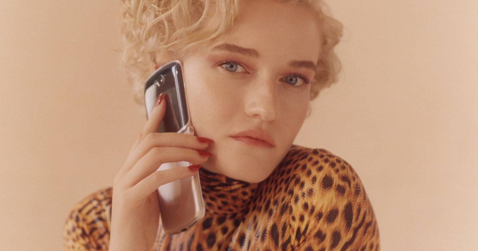 5 Reasons Why Flip Phones Are Making a Big Comeback