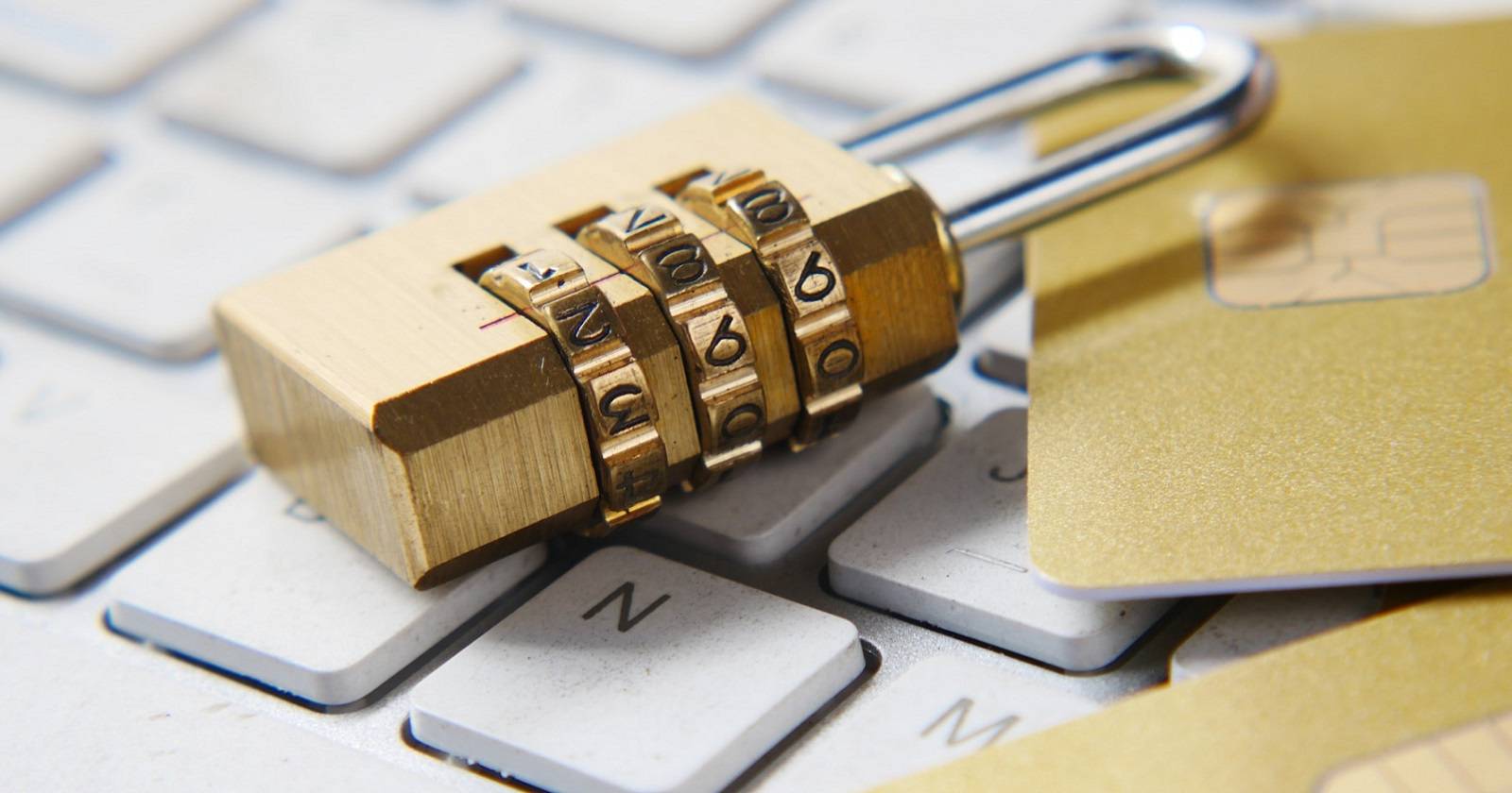 How to Add Passwords to Text Files in Windows 11/10