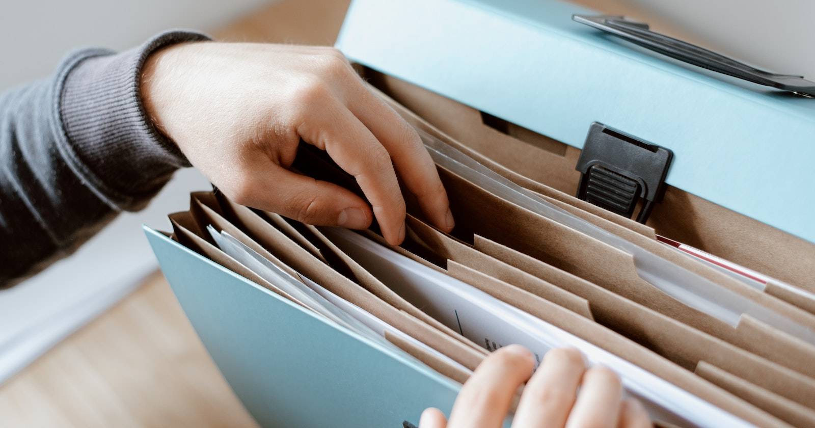 How to Use Windows 10's File History to Protect Your Important Files