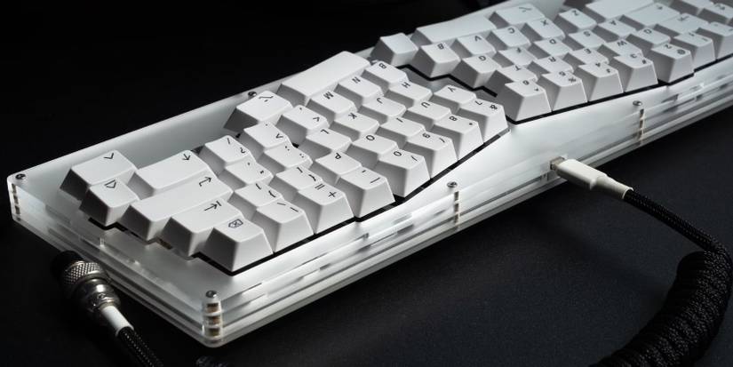 What Is an Alice-Style Mechanical Keyboard, and Can It Help You Type ...