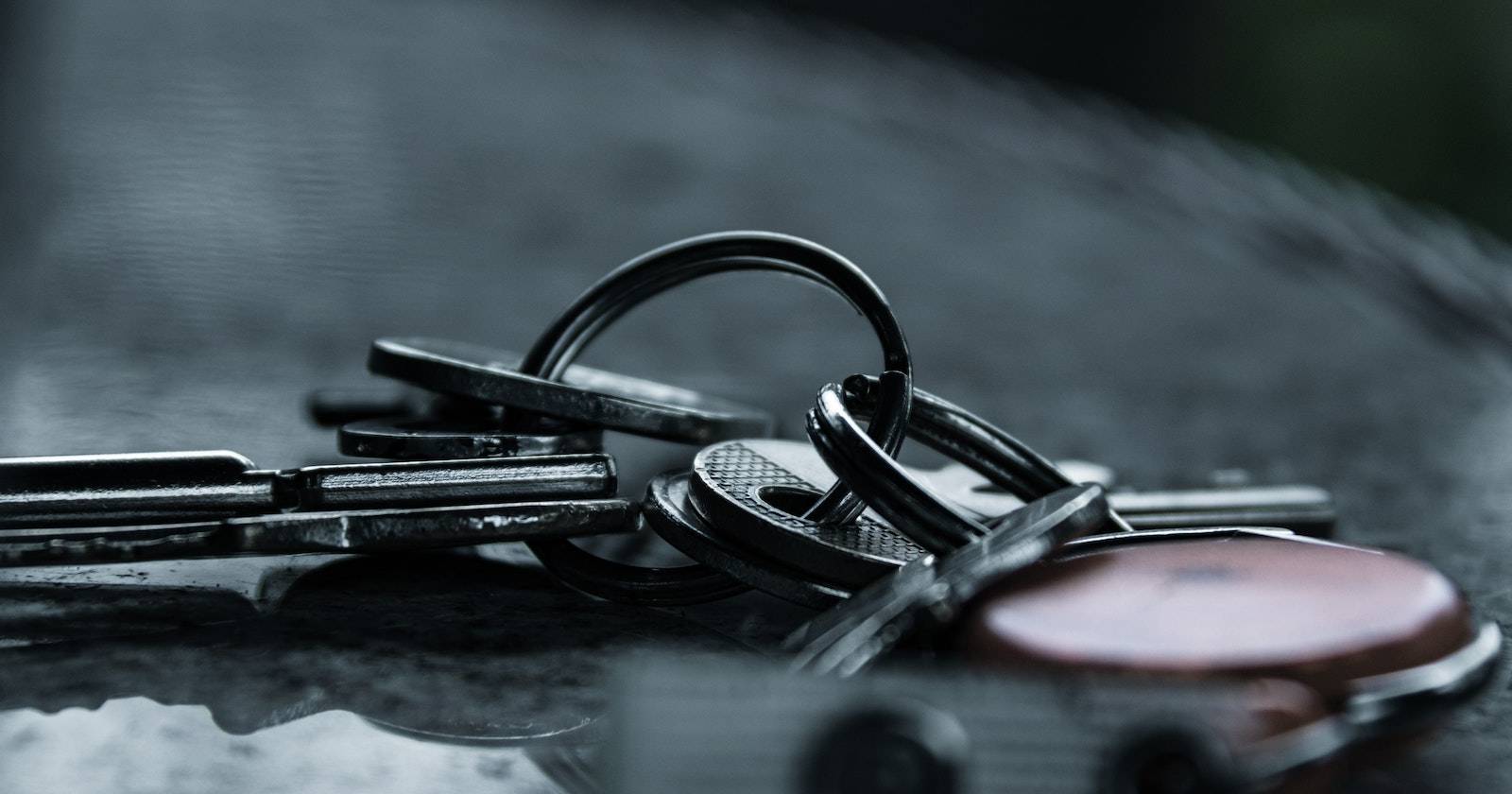 Are Security Keys Worth It? The Pros and Cons of This 2FA Method