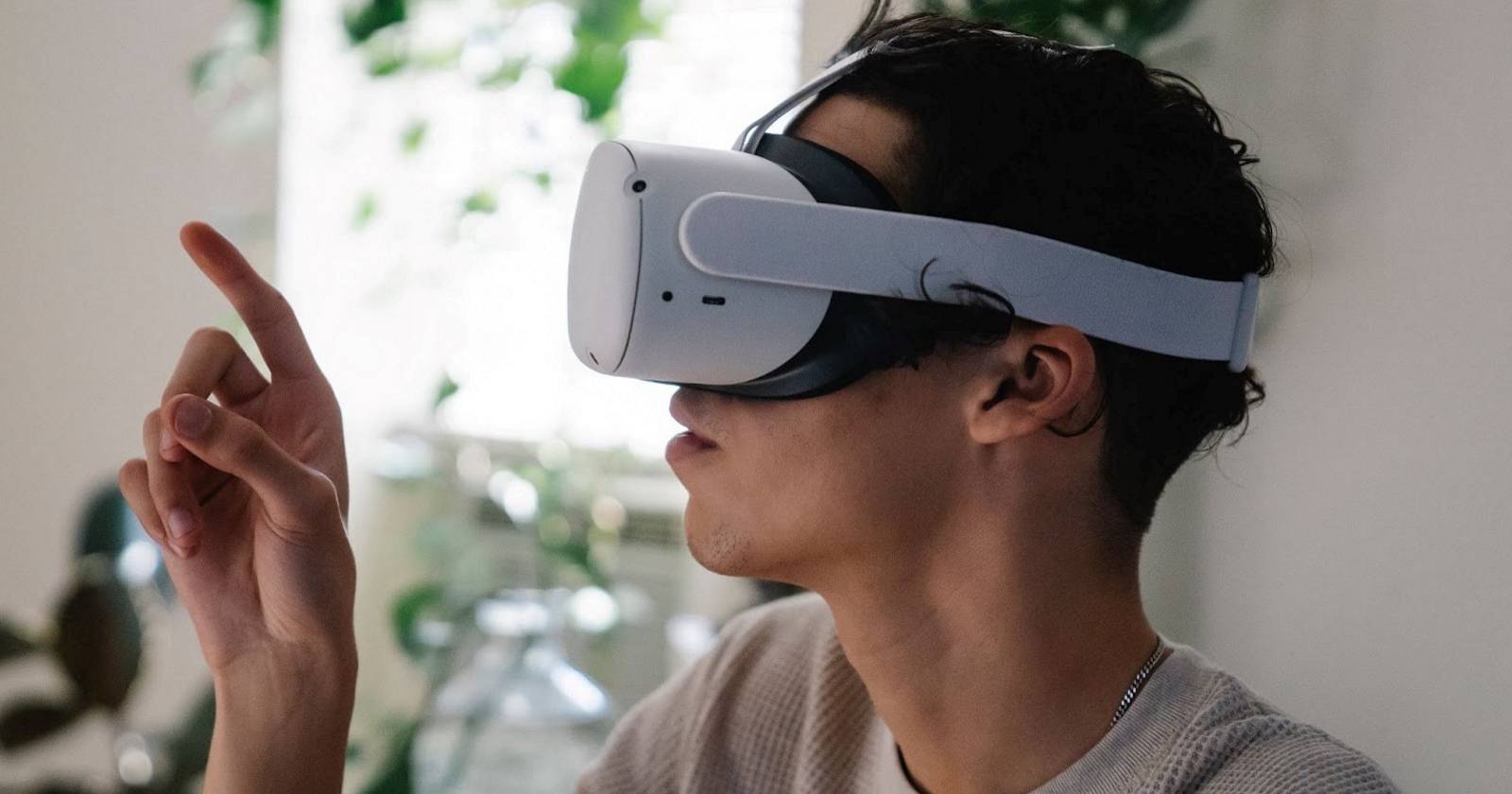 7 Benefits of Using AI in Wearables and IoT Devices