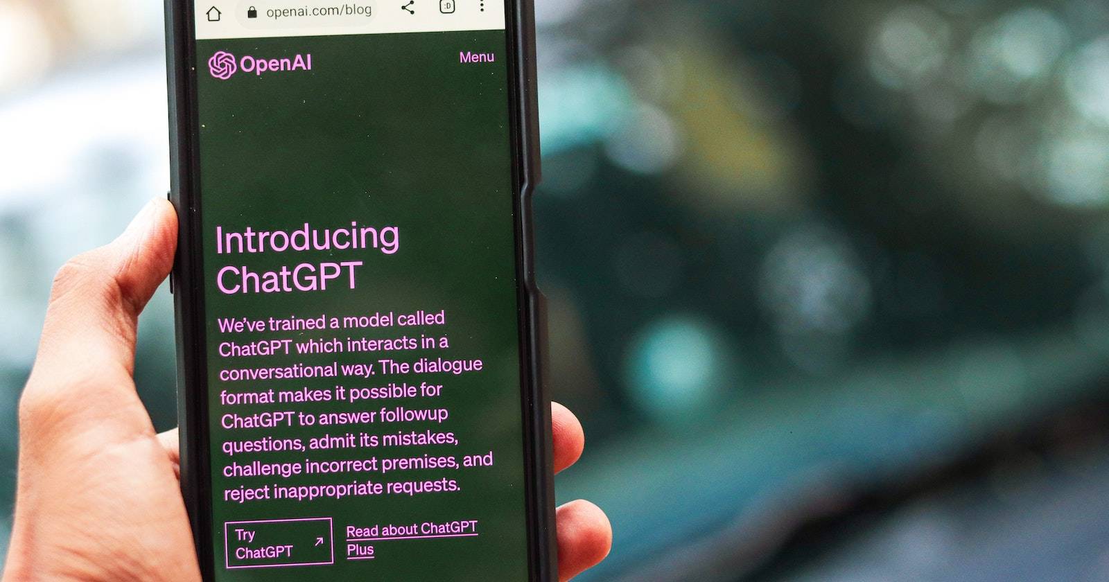 Snapchat’s My AI or ChatGPT: Which One Should You Use?