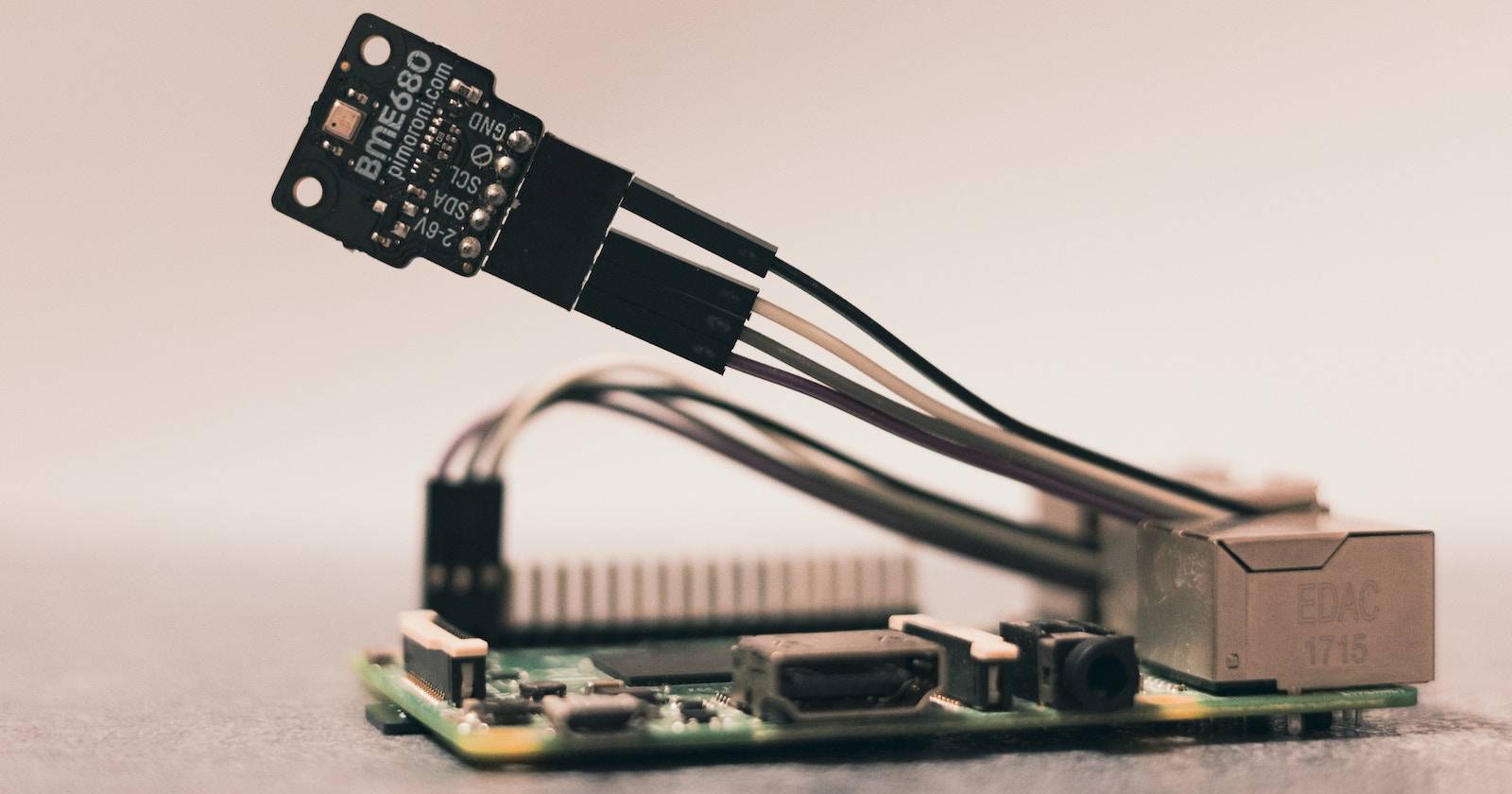 6 Useful Raspberry Pi Sensor Projects You Can Do