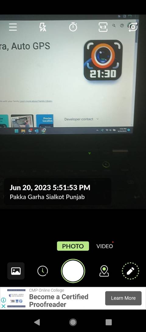 5 GPS Camera Apps for Android to Add a Location Watermark to Your Photos