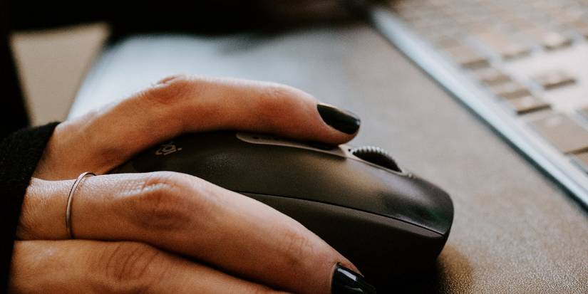 How to Turn Off Mouse Acceleration in Windows 10 & 11