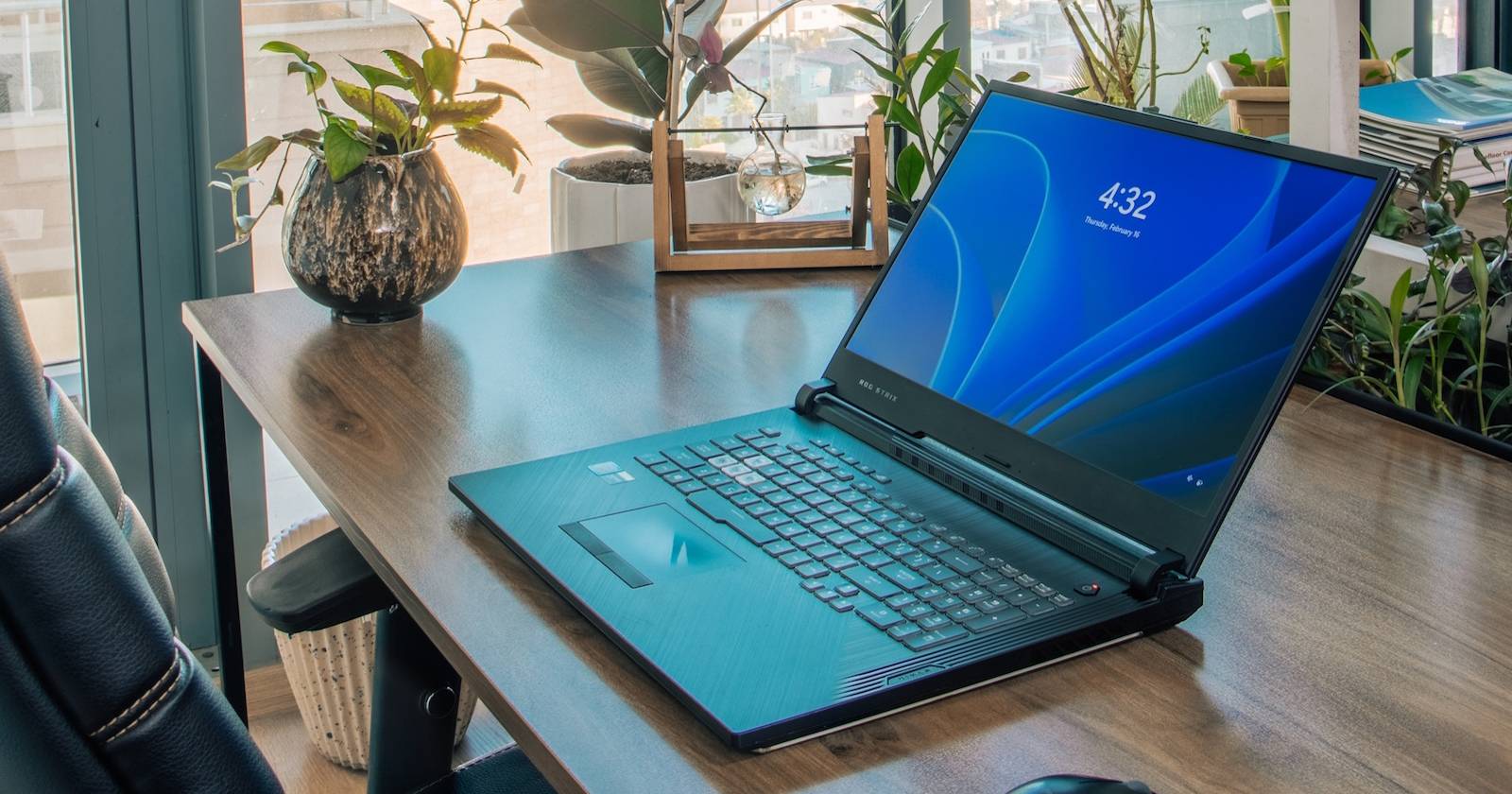 What Is the Desktop Window Manager (DWM.exe) and Do You Need It?