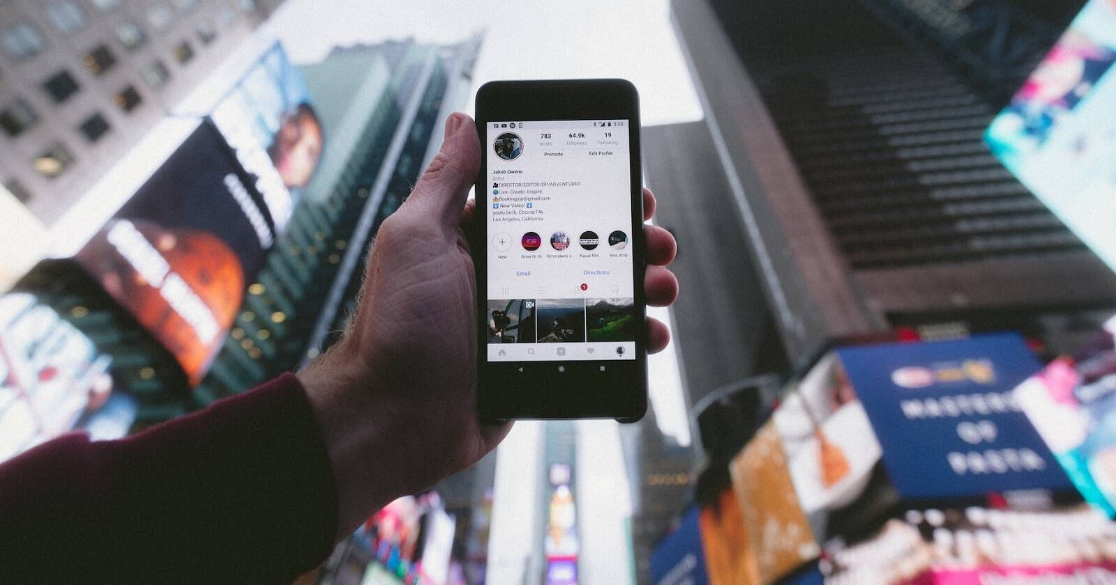 7 Blockchain-Based Social Media Platforms to Try Out