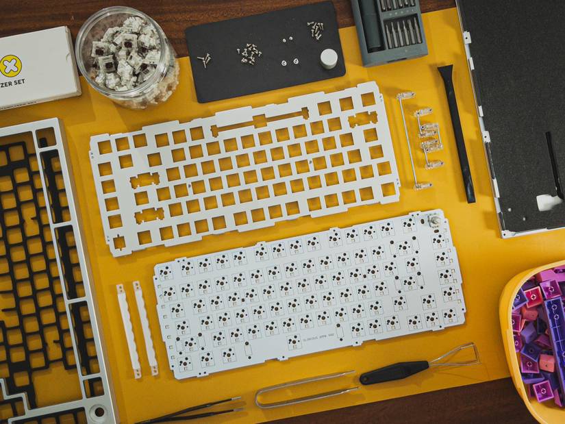 Custom vs. Pre-Built: Which Mechanical Keyboard Should You Buy?