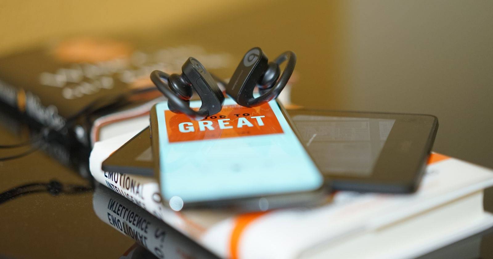 How to Find and Listen to AI-Narrated Audiobooks on Apple Books