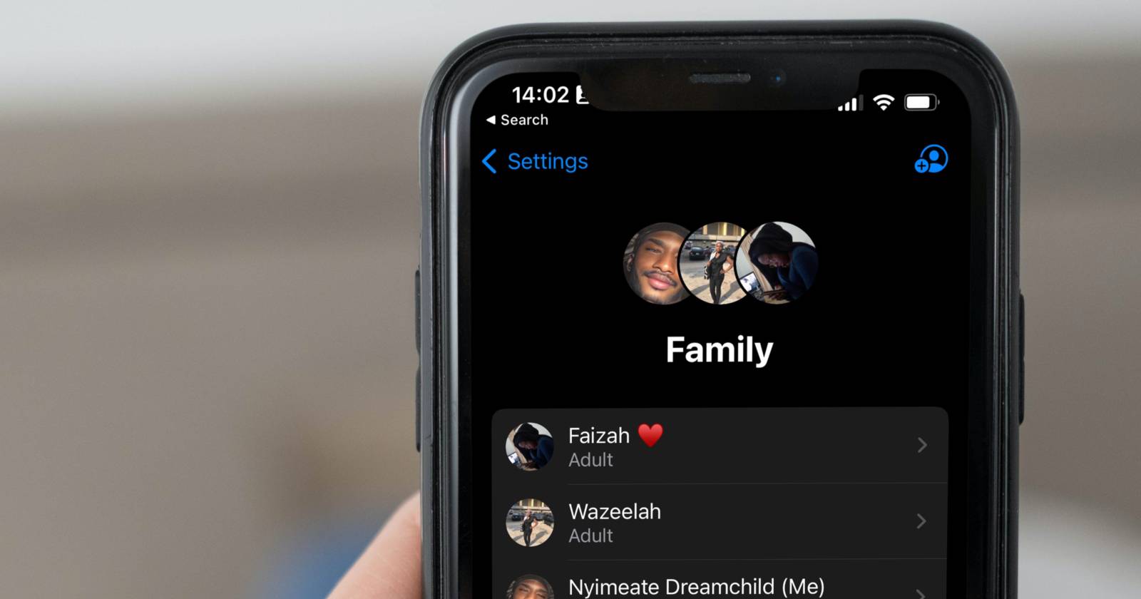 How to Leave an Apple Family Sharing Group on Your iPhone, iPad, or Mac