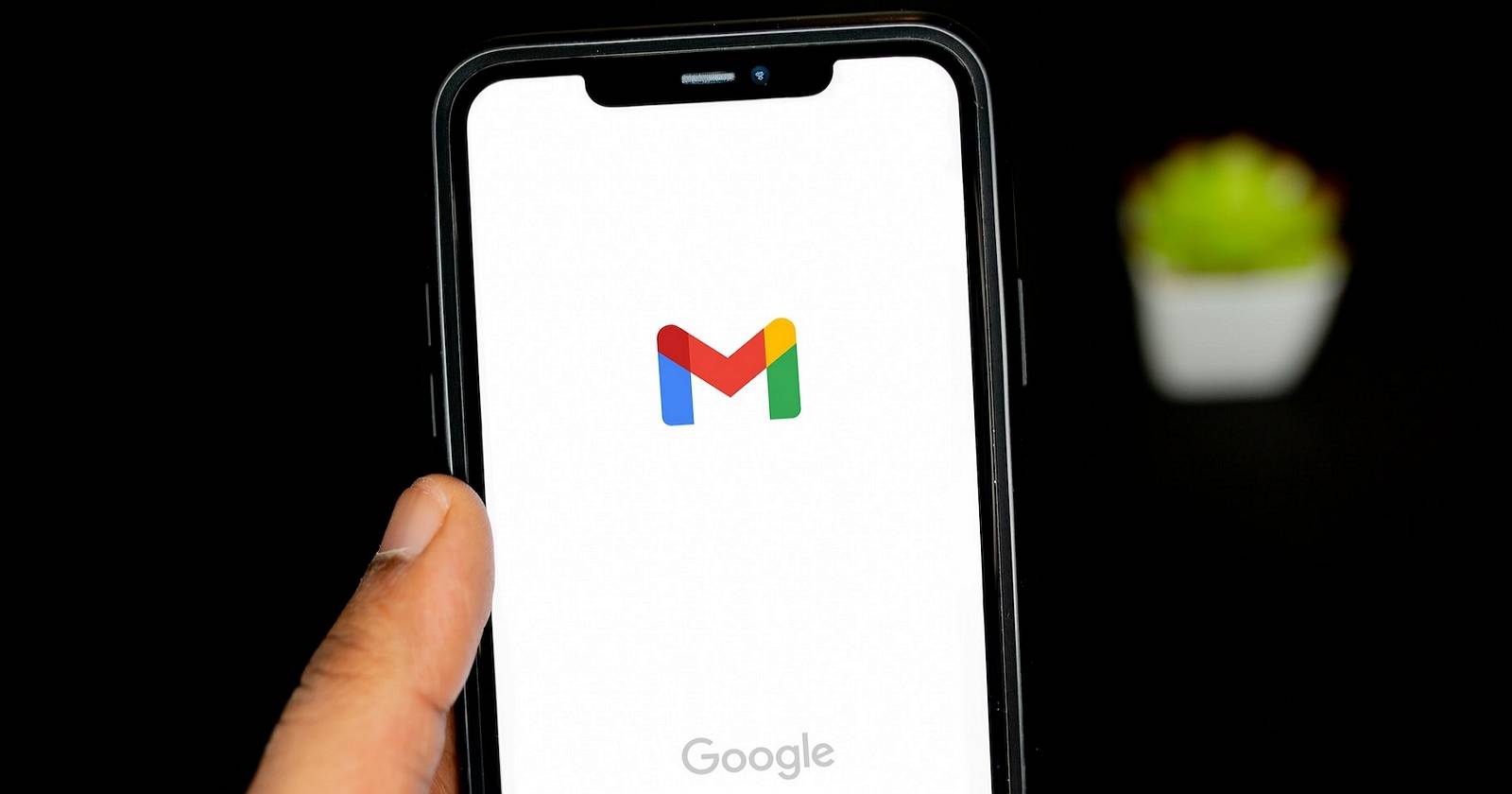 How to Update and Configure Your Google Chat Status in Gmail