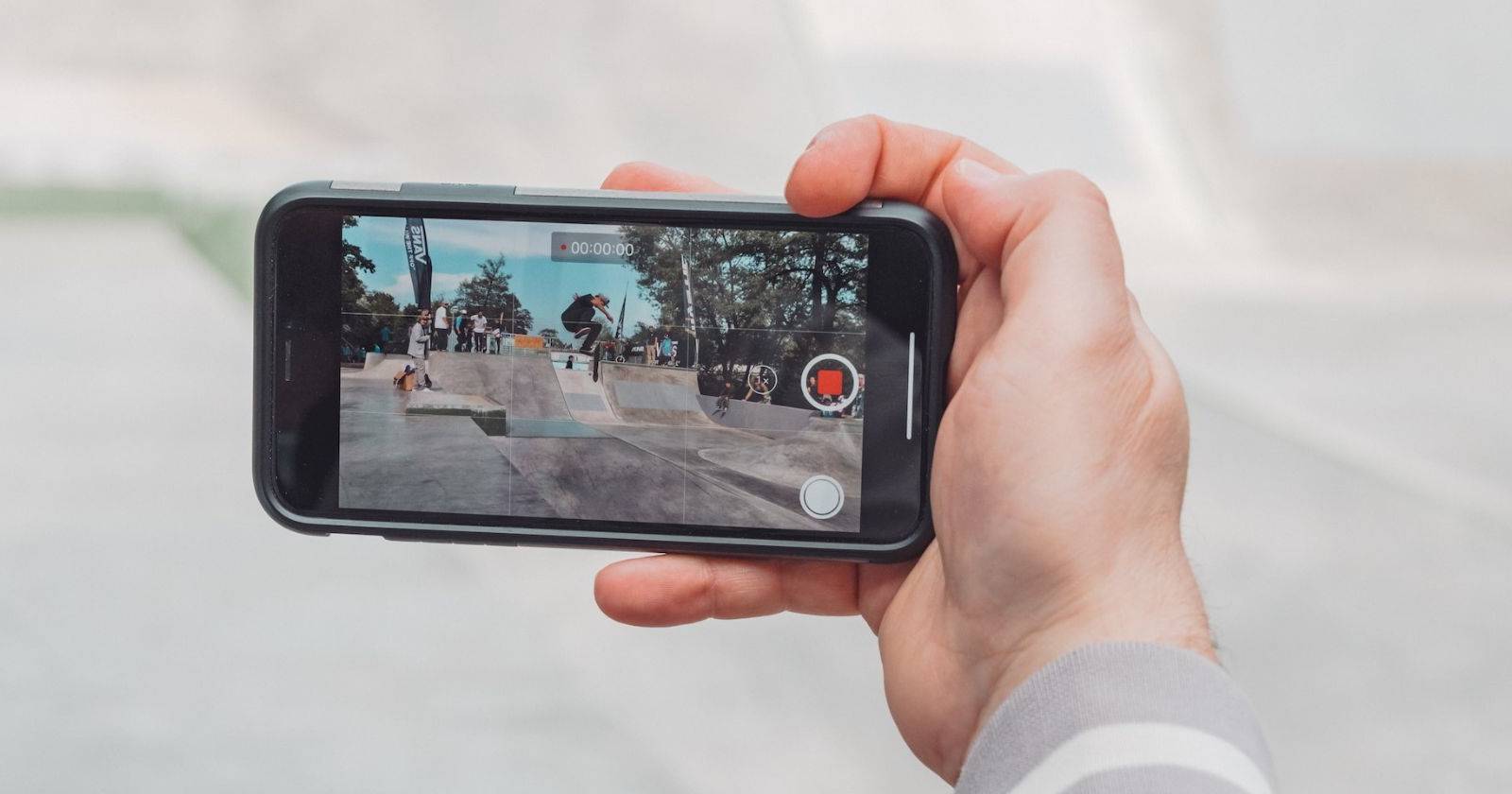 How to Take Photos While Recording a Video on Your iPhone