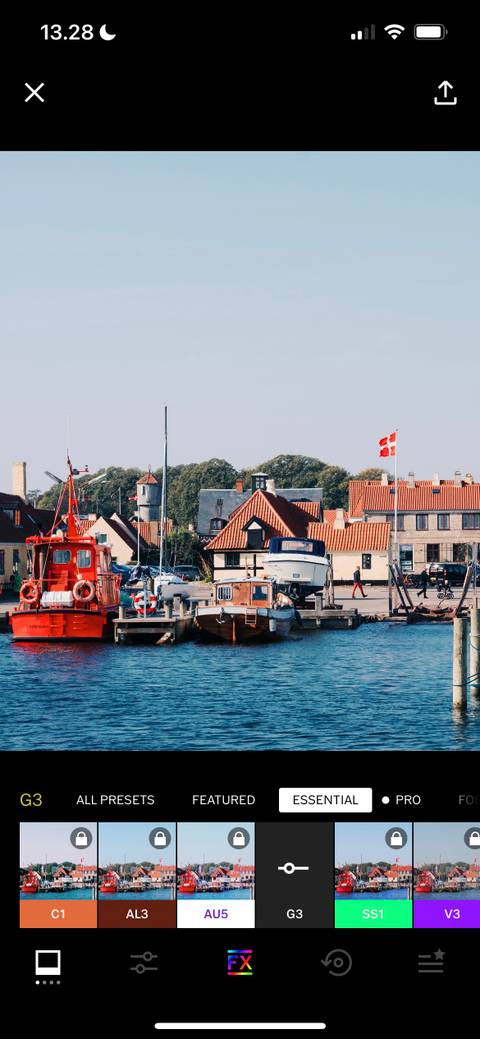 VSCO vs. Lightroom CC: What's the Best Photo Editing App for Beginners?