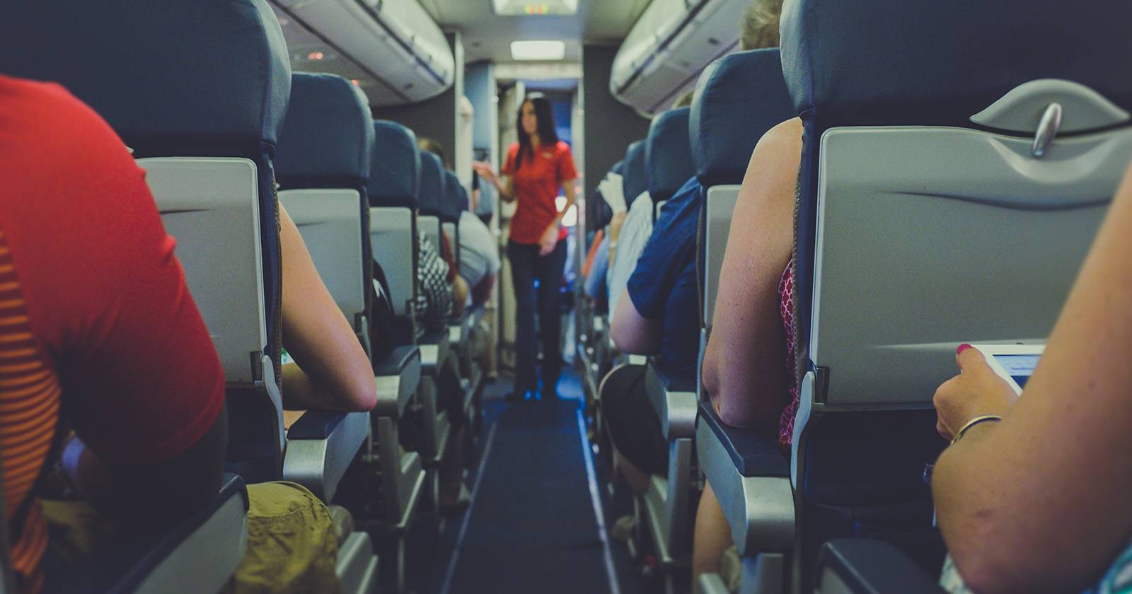 6 Subtle Ways Tech Can Help You Destress and Relax on an Airplane