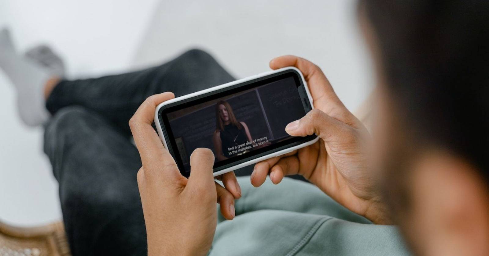 How to Watch Movies With Subtitles on an iPhone