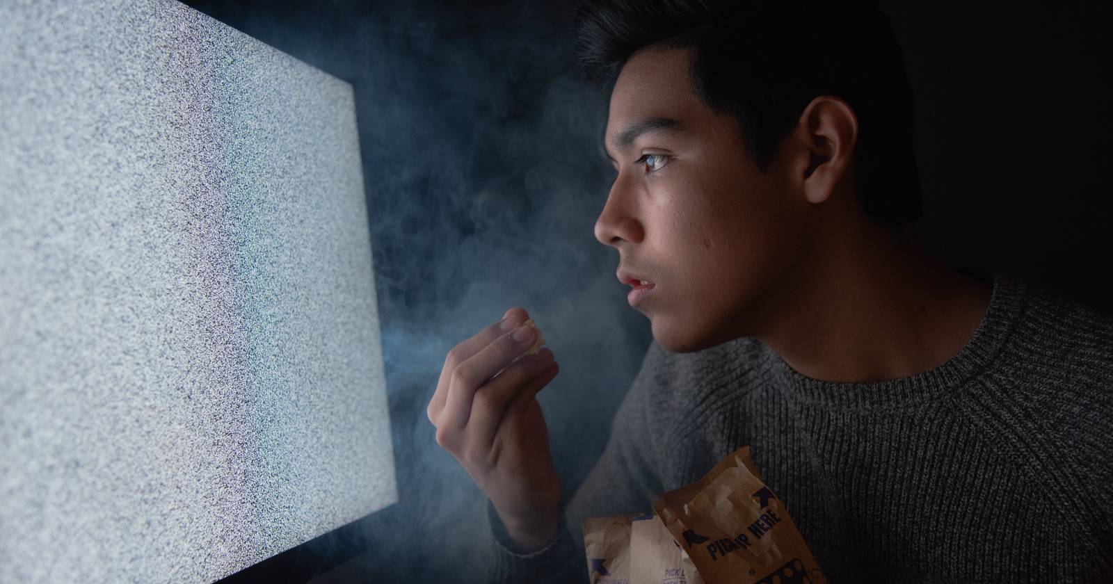 Samsung Galaxy Z Flip 5, Netflix Shoots Itself in the Foot, and Is Mac Gaming a Thing?