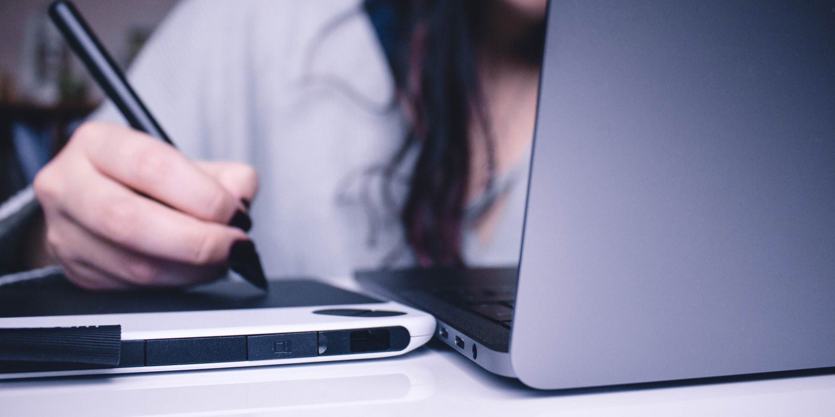 5 Health Benefits of Using a Stylus With Your PC, Phone, or Tablet