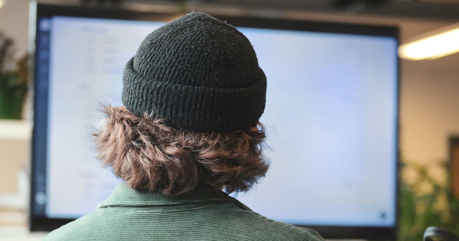 How to Insert Cartoon People to Your PowerPoint Slides