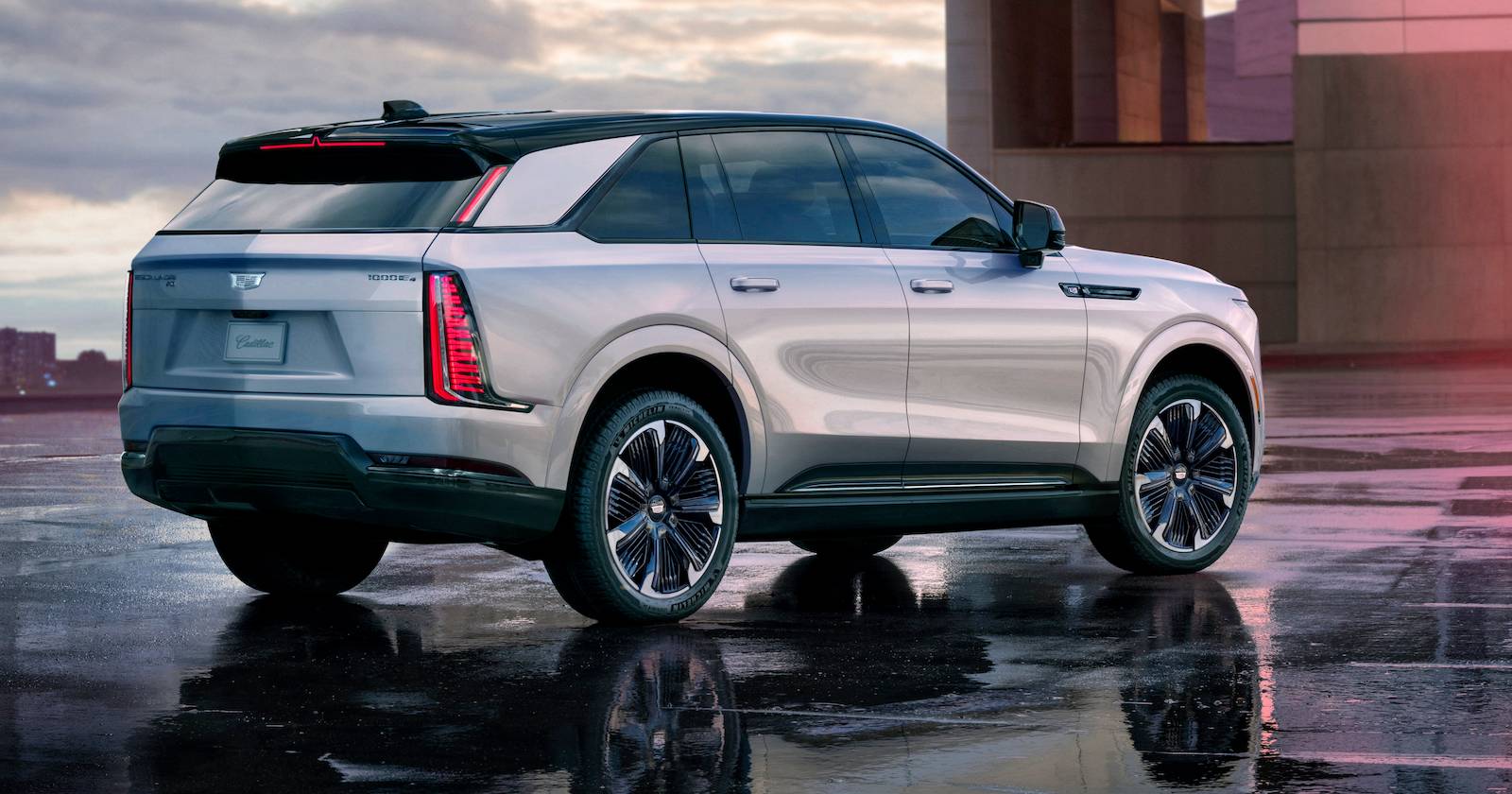 Head to Head: Combustion Cadillac Escalade vs. Electric Escalade IQ