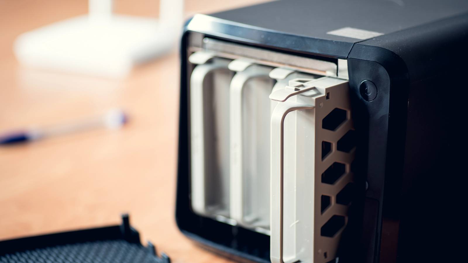 DIY NAS vs. Pre-Built NAS: Which Is Best?