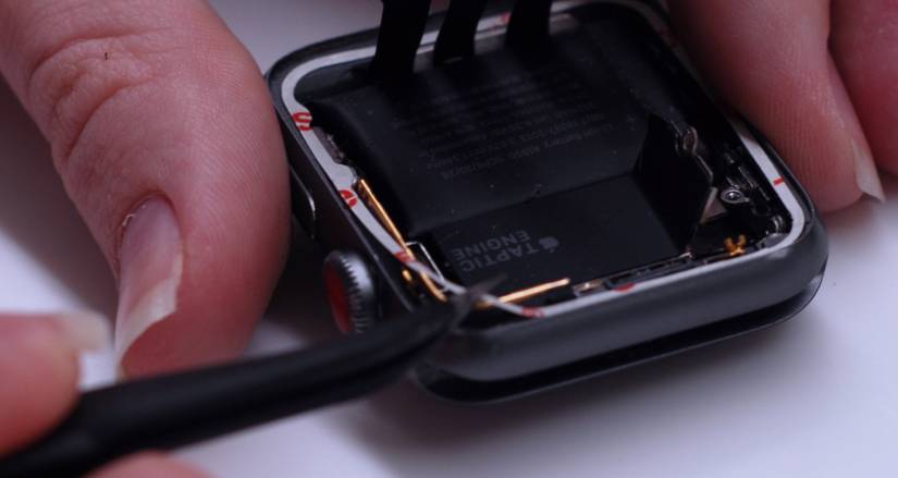 Apple Watch Screen Broke? Here's How to Fix it