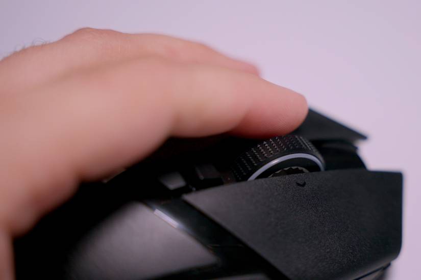 Razer Basilisk V3 Pro Review: Low Latency and High Performance