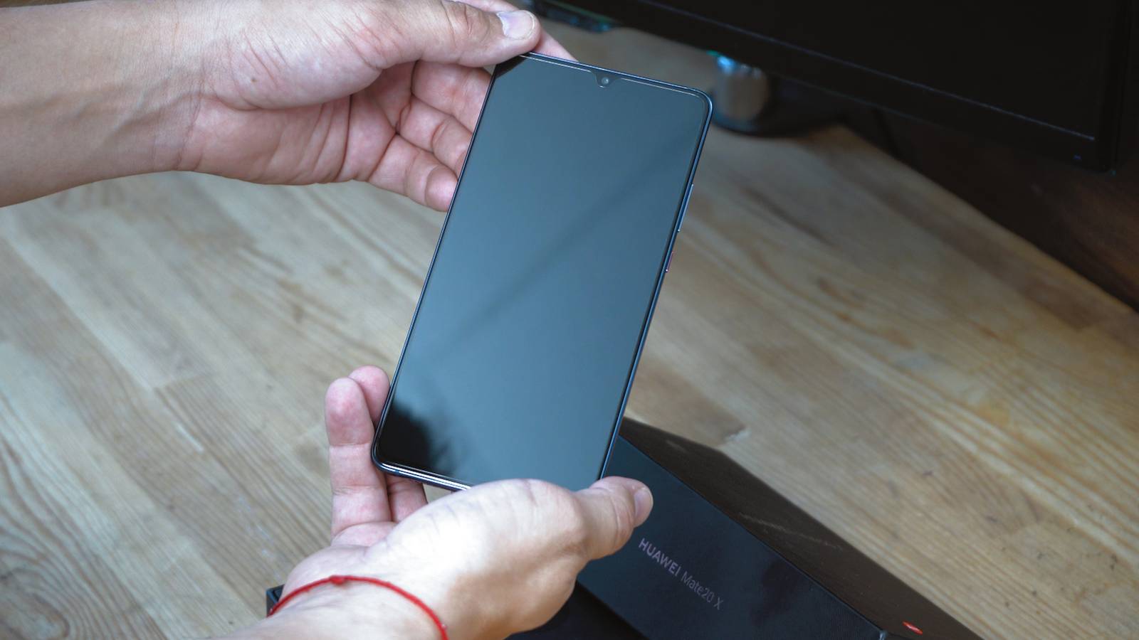 Android Phone Has a Black Screen and Won't Turn On? Try These Fixes