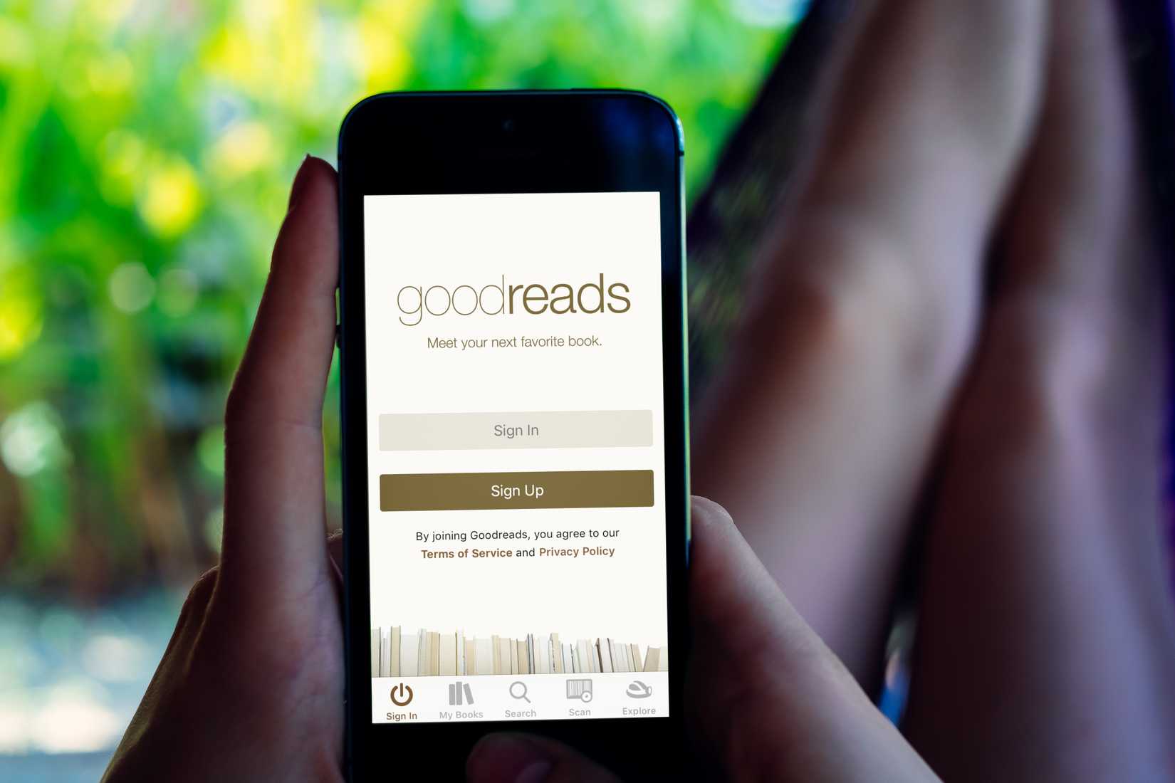 Why I Don't Use Goodreads on My Kindle (and You Shouldn't Either)
