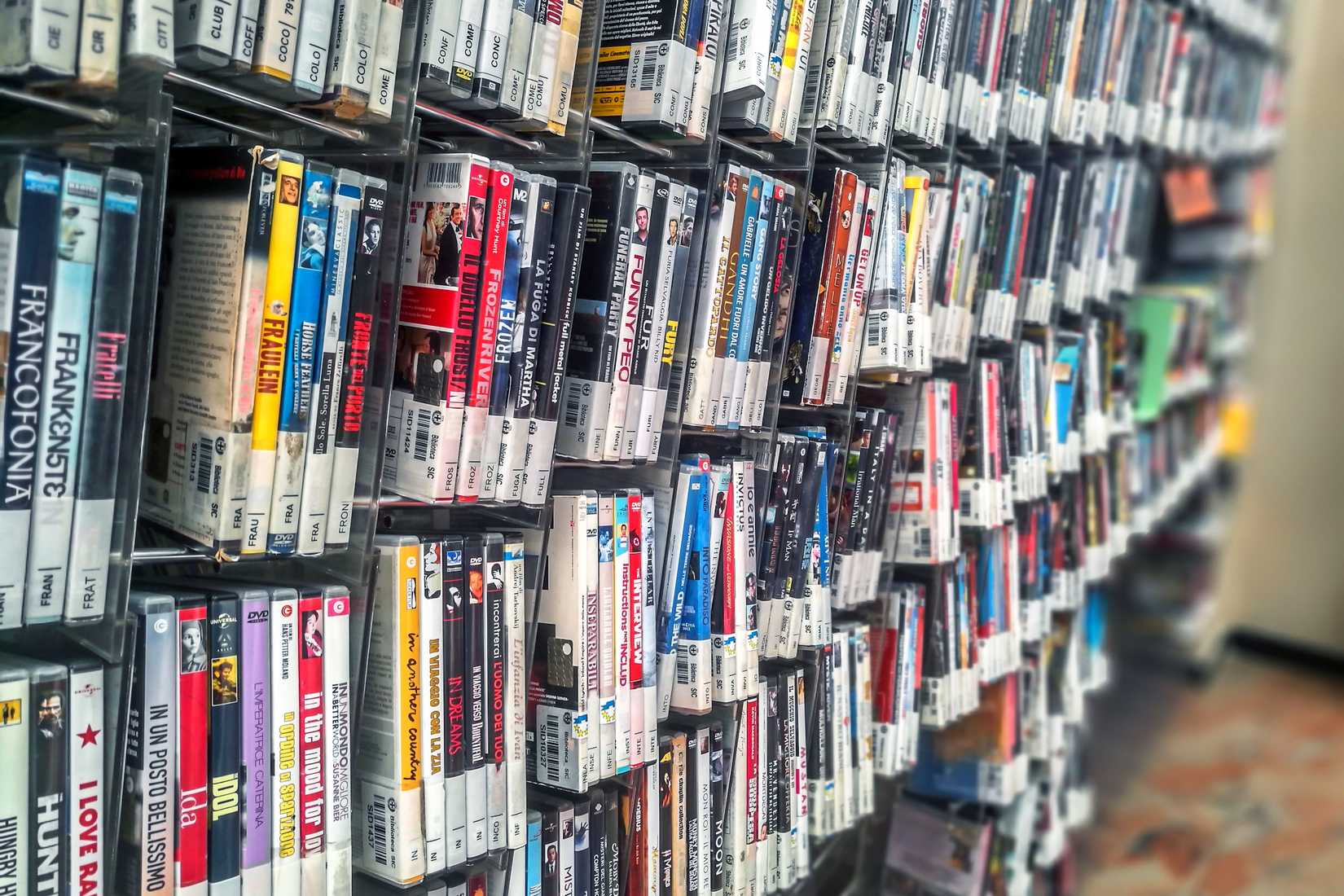 This cheap USB drive turned my DVDs into a streaming library
