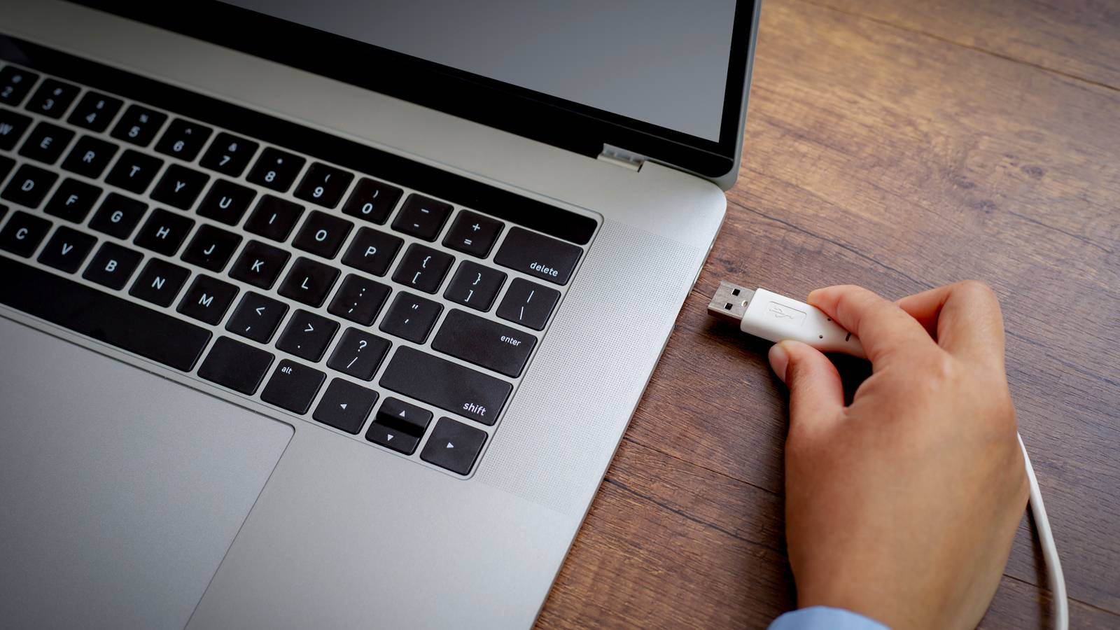 5 Ways to Transfer Files From One Computer to Another