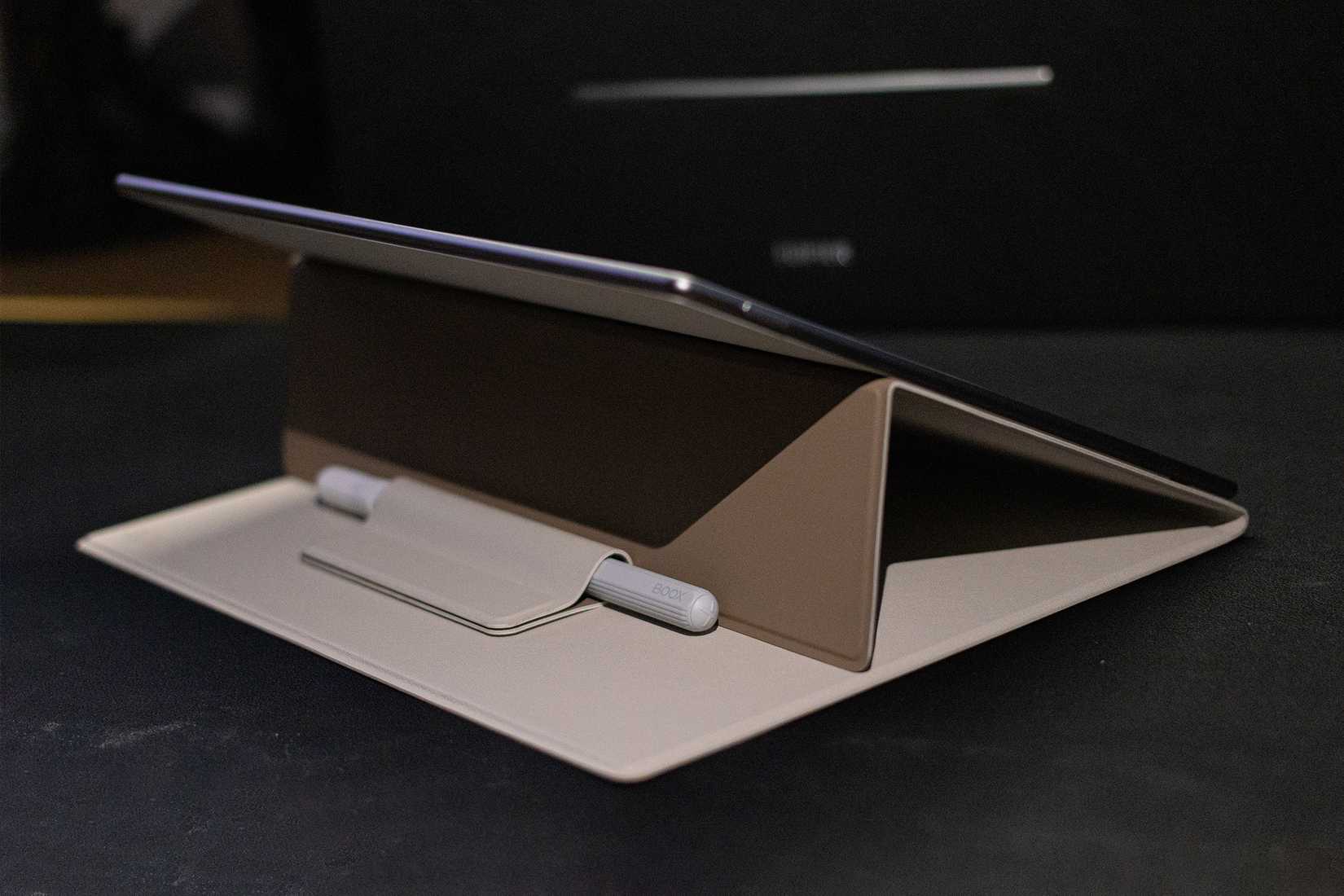 Onyx Boox Go 10.3 Review: Great for Reading and Note Taking