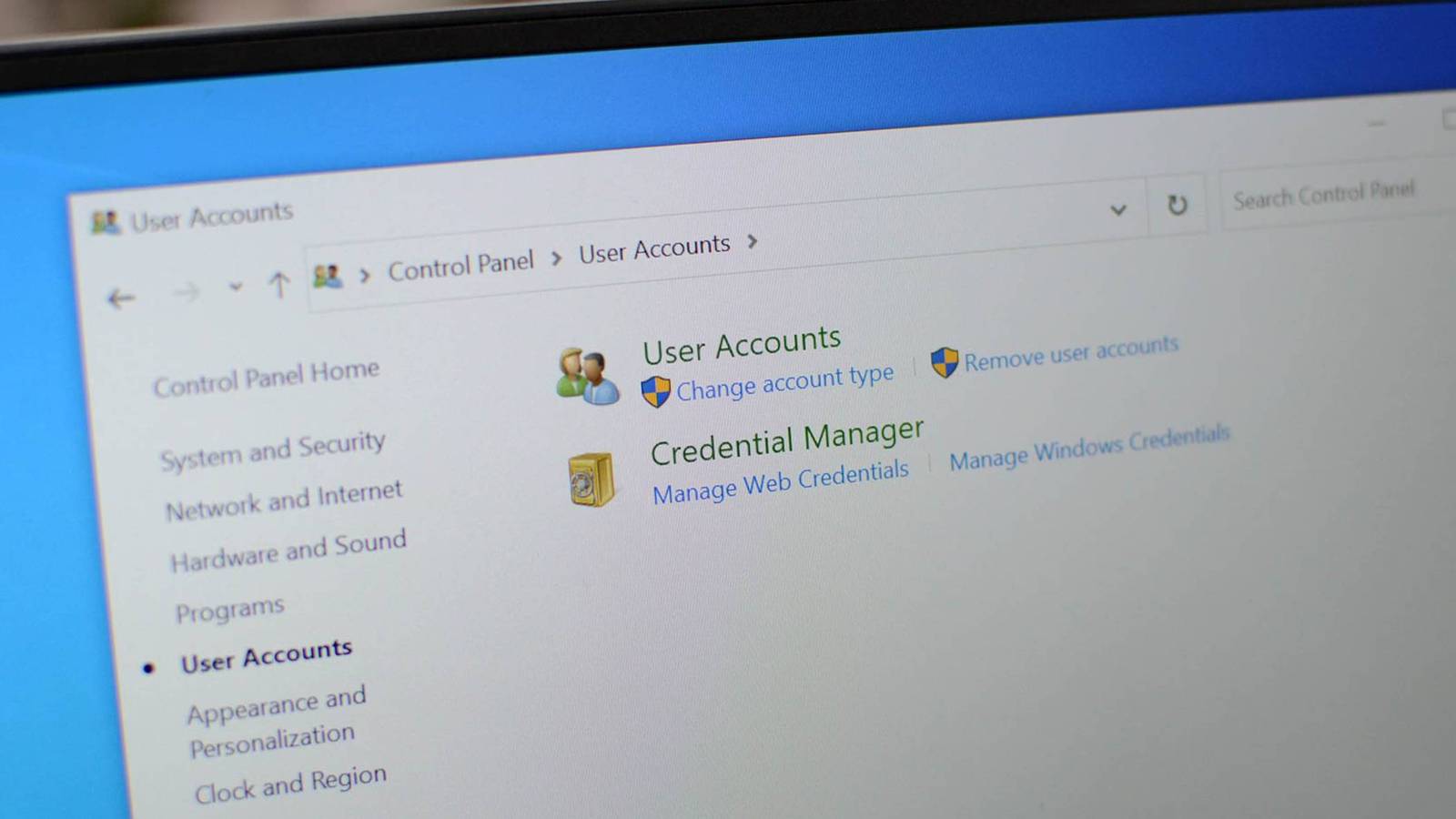 Use This Setting to Easily Control Windows User Permissions