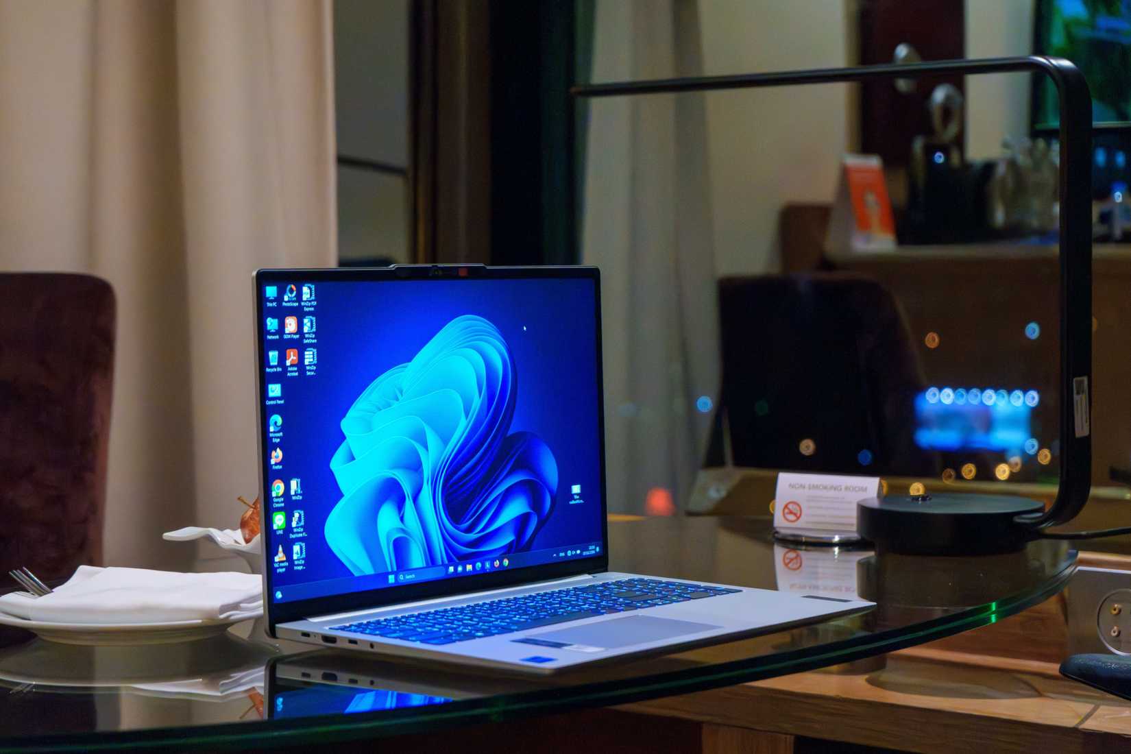 I Shut Down My Windows Laptop Daily—You Should Too