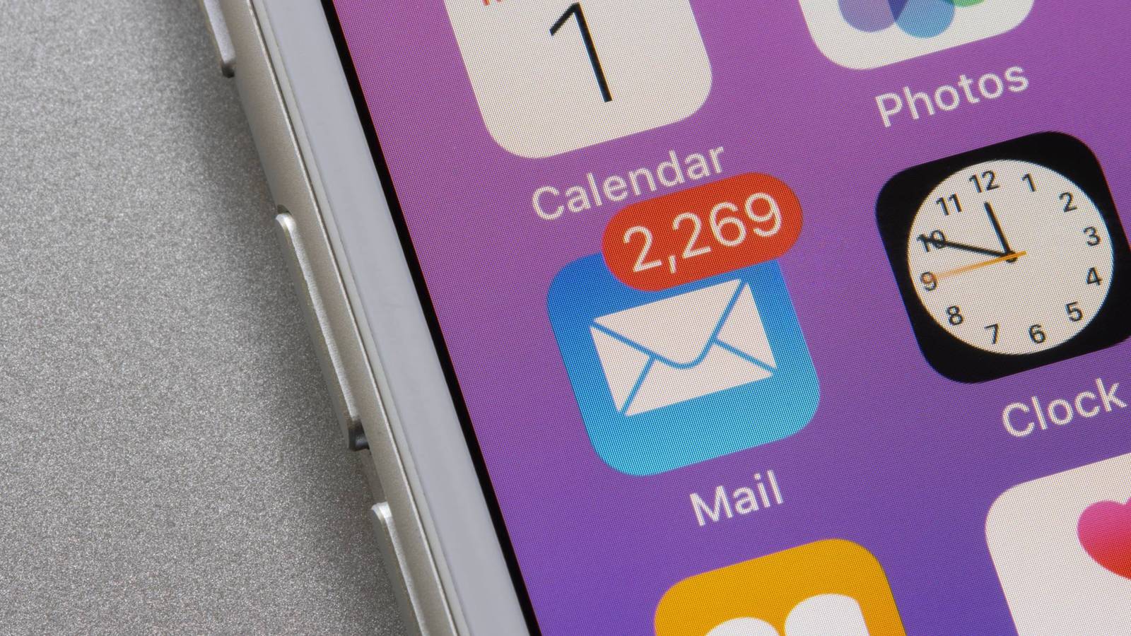 8 iPhone Mail Settings You Should Change Right Now