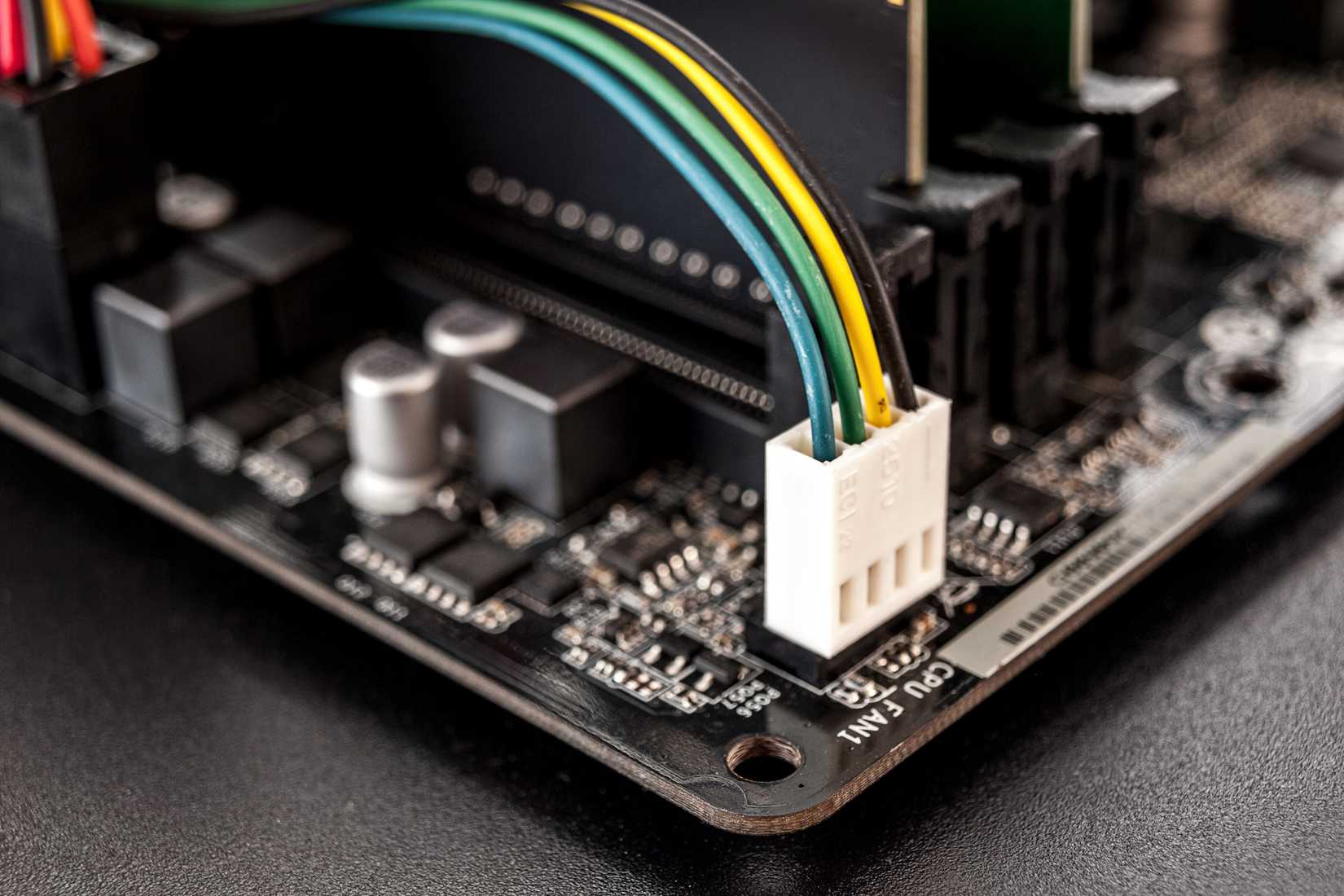 How to Fix Red Light Errors on Your Motherboard