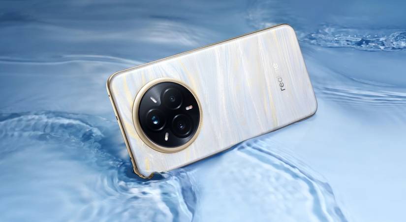 I Want One of Realme's New Color-Changing Smartphones