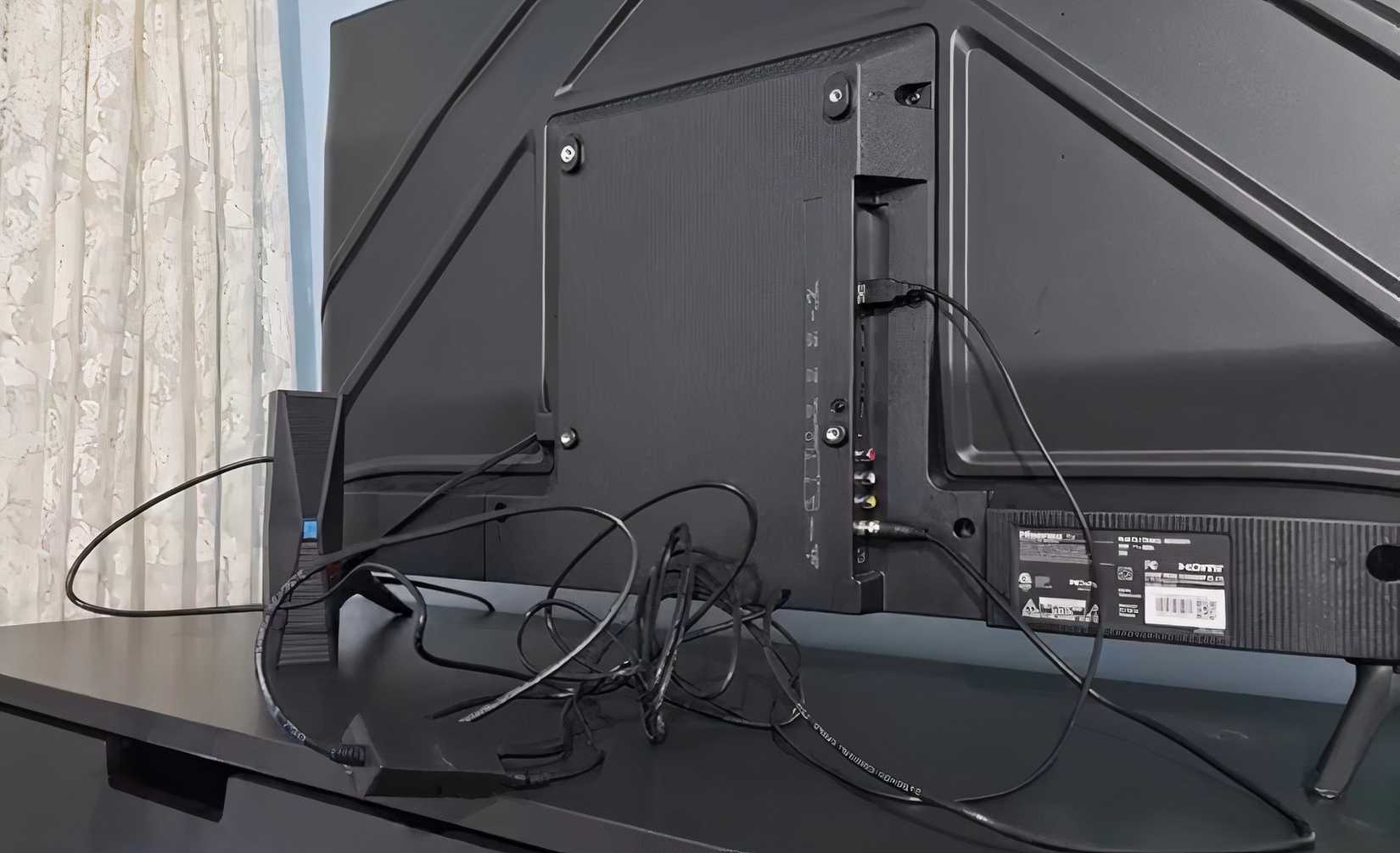 5 Ways You Should Use Your Smart TV's USB Port