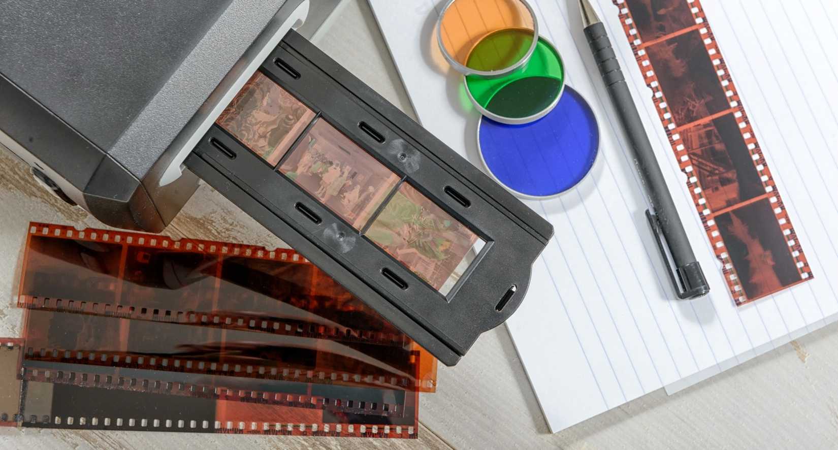 The 3 Best Ways to Scan and Digitize Old Photos