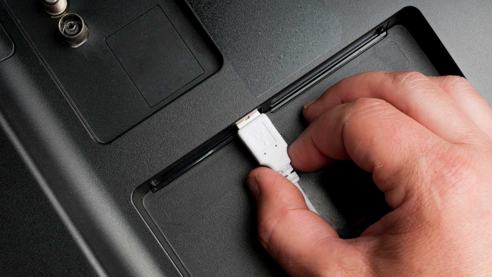 You’re Not Using Your Smart TV’s Best Features—Here’s What You’re Missing