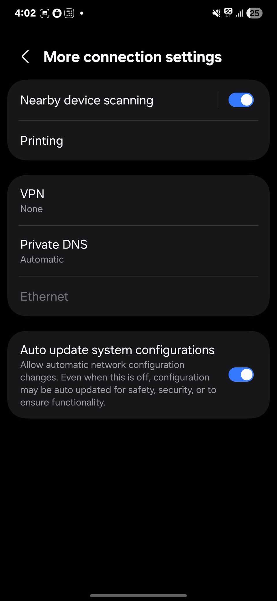 I Turned Off These Samsung Settings and My Phone Stopped Dying So Fast